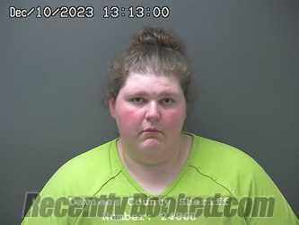 Recent Booking / Mugshot for SHAYLENE MARIE LUTTRELL in Daviess County ...