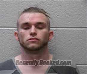 Recent Booking / Mugshot for EVAN PAUL ROBBINS in Henderson County, North Carolina