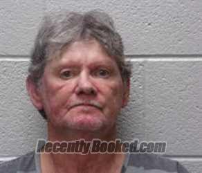 Recent Booking / Mugshot for DAVID WAYNE COMPTON in Henderson County ...