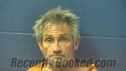 Recent Booking / Mugshot for BRIAN STEVEN SHOEMAKER in Dubois County ...