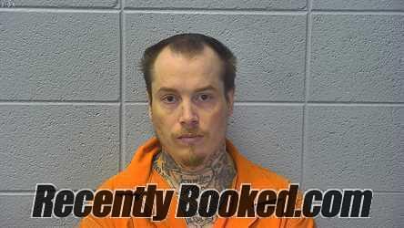 Recent Booking / Mugshot for ROBERT DALE JR. WILSON in Dubois County ...