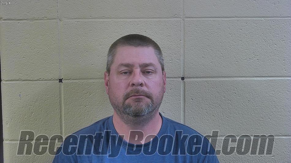 Recent Booking / Mugshot for BENJAMIN ANDREW WENZEL in Dubois County ...
