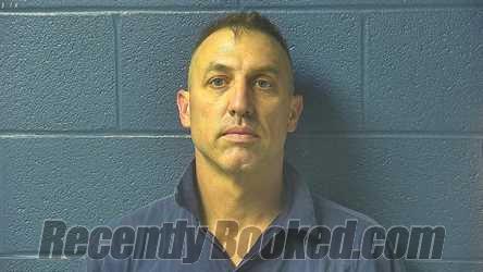 Recent Booking / Mugshot for RYAN WILLIAM ESTABROOK in Dubois County ...