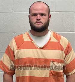 Recent Booking / Mugshot for TRAVIS DEAN MACLAIN in Fulton County, Indiana