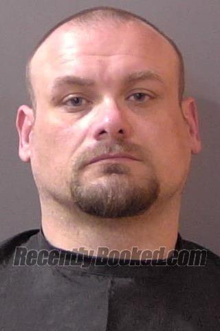 Recent Booking / Mugshot for Dennis Jeffrey Raquet in Hamilton County ...