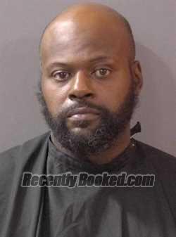 Recent Booking / Mugshot for Charles Earl Junior Moore in Hamilton ...