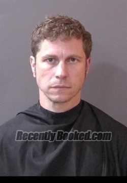 Recent Booking / Mugshot for Christopher Brian Junior Moore in Hamilton ...