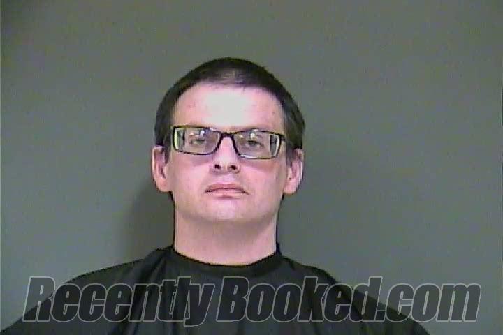 Recent Booking / Mugshot for BLAKE OLLISON HOWARD in Hancock County ...