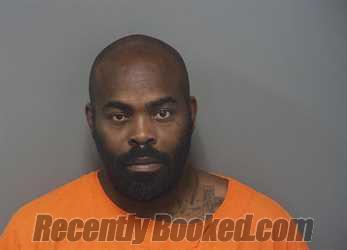 DESMOND DEANGELO HOLLOWAY-RUFFIN Arrest Record & Booking Info ...