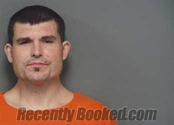 Recent Booking / Mugshot for DANIEL CLAYTON HUNDLEY in Hendricks County ...