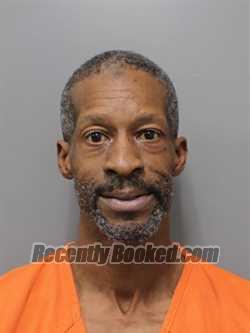 Recent Booking / Mugshot for DERRICK LAMONT FREEMAN in Hendricks County ...