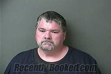 Recent Booking / Mugshot for AARON NICHOLAS GREEN in Howard County, Indiana