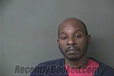Recent Booking / Mugshot for LAMONT WAYNE COATES in Howard County, Indiana