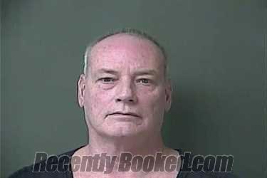 Recent Booking / Mugshot for CHRISTOPHER LEE SMITH in Howard County ...
