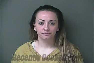 Recent Booking / Mugshot for AMANDA NMI BOGUE in Howard County, Indiana