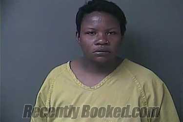 Recent Booking / Mugshot for ELVINA JACOB HAYES-HARRELL in Howard ...
