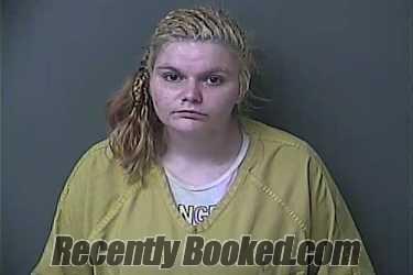 Recent Booking / Mugshot for ASHLEY BRIANNA CRAIG in Howard County, Indiana