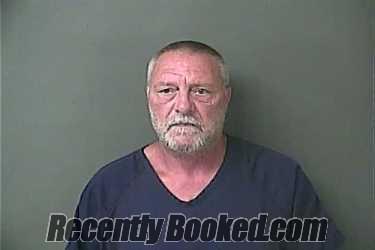 Recent Booking / Mugshot for RYAN A BECK in Howard County, Indiana