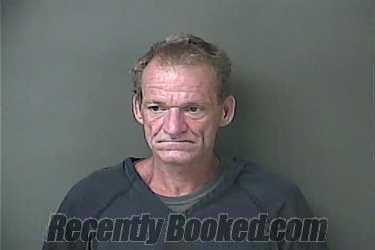 Recent Booking / Mugshot for ROBERT EDWARD REED in Howard County, Indiana