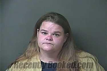 Recent Booking / Mugshot for DANIELLE RENEE WALLACE in Howard County, Indiana
