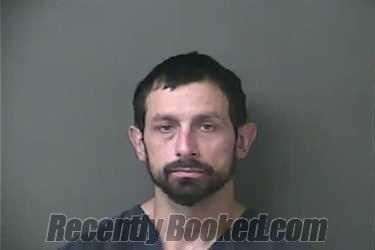 Recent Booking / Mugshot for JESSE ROBERT LUCKEY in Howard County, Indiana