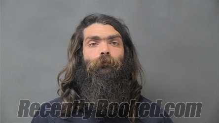 Recent Booking / Mugshot for MICHAEL DEVON CRAIG in Howard County, Indiana