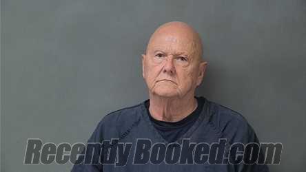 Recent Booking / Mugshot for JAMES E CROWDER in Howard County, Indiana