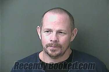 Recent Booking / Mugshot for TRENT ALLEN DONSON in Howard County, Indiana