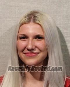 Recent Booking / Mugshot for Jessica Lynn Schrink in Jackson County ...