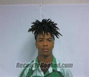 Recent Booking / Mugshot for DEANDRE MELVIN in Hoke County, North Carolina