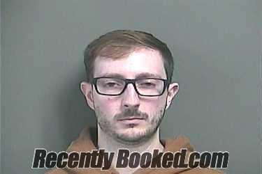 Recent Booking / Mugshot for Brandon D Sievers in Knox County, Indiana