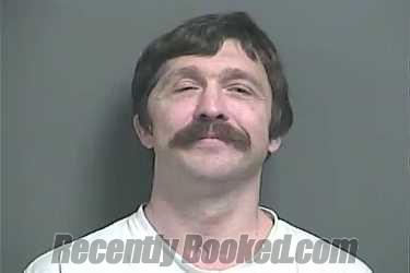 Recent Booking / Mugshot for JUSTIN DEAN LYKINS in Knox County, Indiana