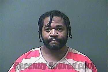 Recent Booking / Mugshot for TRAVIS LASHAWN ROBINSON in La Porte County ...