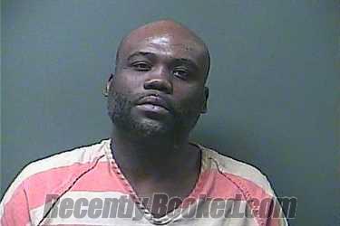 Recent Booking / Mugshot for VICTOR L JORDAN in La Porte County, Indiana