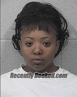 Recent Booking / Mugshot for MICHELLE DENISE SMITH in Lake County, Indiana
