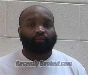 Recent Booking / Mugshot for ROBERT DEMETRICE WILLIAMS in Lake County ...