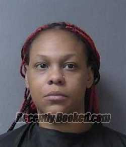 Recent Booking / Mugshot for KIERRA NICOLE SMALLWOOD in Lake County ...