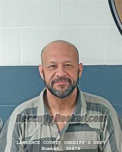 Recent Booking / Mugshot for DUSTIN M ALLEN in Lawrence County, Indiana