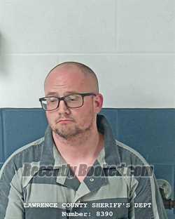 Recent Booking / Mugshot for HUNTER RAY HARRIS in Lawrence County, Indiana