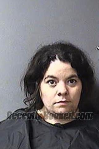 Recent Booking / Mugshot for Tashauna L Muse in Madison County, Indiana