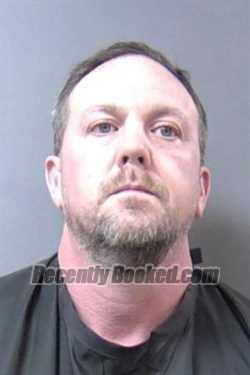 Recent Booking / Mugshot for Morris Lee Thomas in Madison County, Indiana
