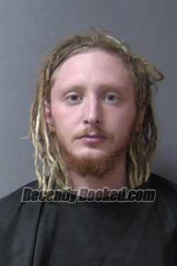 Recent Booking / Mugshot for Levi Xavier Bragg in Madison County, Indiana