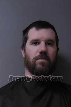 Recent Booking / Mugshot for Eric David Jones in Madison County, Indiana