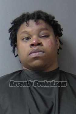 Recent Booking / Mugshot for Avante Allen Smith in Madison County, Indiana