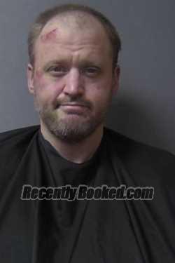 Recent Booking / Mugshot for Seth Thomas Kramp in Madison County, Indiana