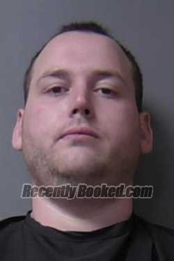 Recent Booking / Mugshot for Joshua L Abbott in Madison County, Indiana
