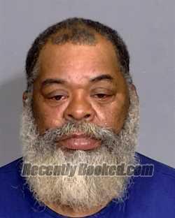 Recent Booking / Mugshot for ROBERT DAVIS in Marion County, Indiana