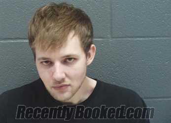Recent Booking / Mugshot for KYLE WAYNE CARVER in Montgomery County ...