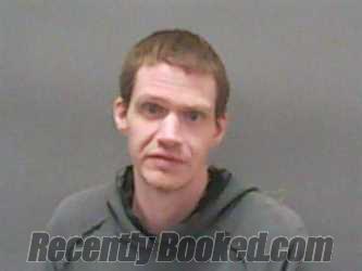 Recent Booking / Mugshot for DUSTIN LYNCH in Newton County, Indiana