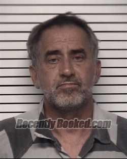 Recent Booking / Mugshot for GREGORY PRENTICE BOBBITT in Iredell County ...